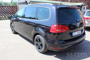 Melns Volkswagen Sharan 2014 Liepāja, ar dzinēja tilpumu 2.00 L un nobraukumu 324 tūkst. km par 7950 €, foto 4 vietnē AUTOMOTO.COM.LV
