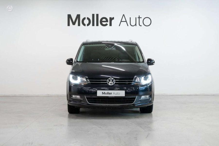 Black Volkswagen Sharan 2014 in Vilnius, with an engine capacity of 2.00 L and mileage of 255 thousand km for 11700 €, photo 6 on AUTOMOTO.COM.LV