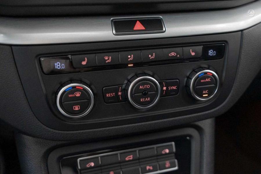 Black Volkswagen Sharan 2014 in Vilnius, with an engine capacity of 2.00 L and mileage of 255 thousand km for 11700 €, photo 14 on AUTOMOTO.COM.LV