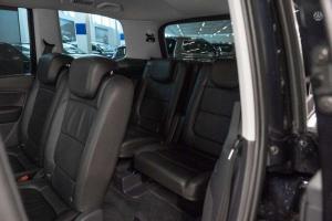 Black Volkswagen Sharan 2014 in Vilnius, with an engine capacity of 2.00 L and mileage of 255 thousand km for 11700 €, photo 18 on AUTOMOTO.COM.LV