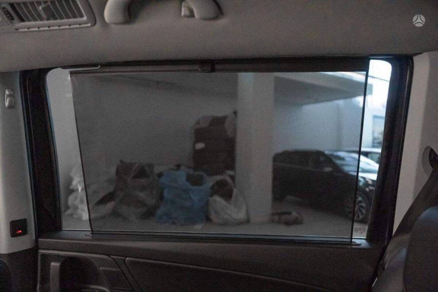Black Volkswagen Sharan 2014 in Vilnius, with an engine capacity of 2.00 L and mileage of 255 thousand km for 11700 €, photo 19 on AUTOMOTO.COM.LV