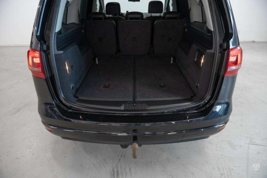 Melns Volkswagen Sharan 2014 Viļņa, ar dzinēja tilpumu 2.00 L un nobraukumu 255 tūkst. km par 11700 €, foto 20 vietnē AUTOMOTO.COM.LV