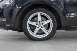 Melns Volkswagen Sharan 2014 Viļņa, ar dzinēja tilpumu 2.00 L un nobraukumu 255 tūkst. km par 11700 €, foto 23 vietnē AUTOMOTO.COM.LV