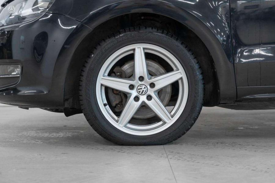 Melns Volkswagen Sharan 2014 Viļņa, ar dzinēja tilpumu 2.00 L un nobraukumu 255 tūkst. km par 11700 €, foto 23 vietnē AUTOMOTO.COM.LV