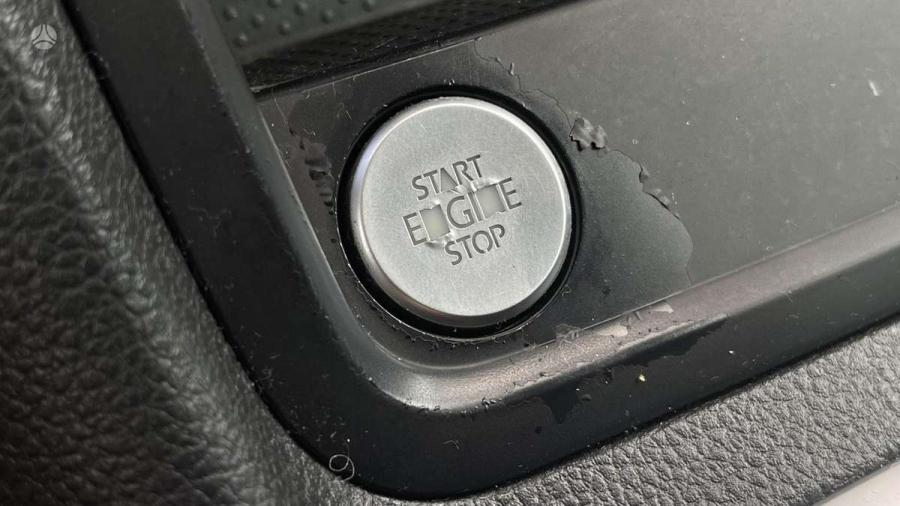 Black Volkswagen Sharan 2014 in Marijampole, with an engine capacity of 1.97 L and mileage of 290 thousand km for 9990 €, photo 18 on AUTOMOTO.COM.LV