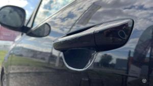 Black Volkswagen Sharan 2014 in Marijampole, with an engine capacity of 1.97 L and mileage of 290 thousand km for 9990 €, photo 31 on AUTOMOTO.COM.LV