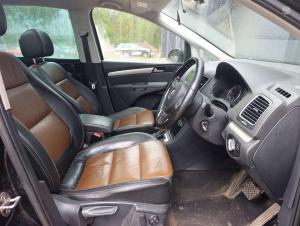 Melns Volkswagen Sharan 2014 Viļņa, ar dzinēja tilpumu 1.97 L un nobraukumu 400 tūkst. km par 3150 €, foto 10 vietnē AUTOMOTO.COM.LV