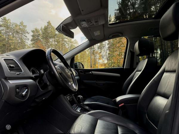 Melns Volkswagen Sharan 2015 Rīga, ar dzinēja tilpumu 1.97 L un nobraukumu 300 tūkst. km par 12900 €, foto 11 vietnē AUTOMOTO.COM.LV