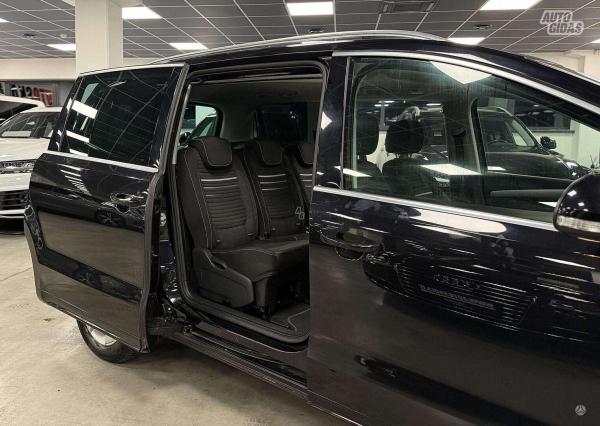 Melns Volkswagen Sharan 2015 Klaipėda, ar dzinēja tilpumu 2.00 L un nobraukumu 275 tūkst. km par 11950 €, foto 4 vietnē AUTOMOTO.COM.LV