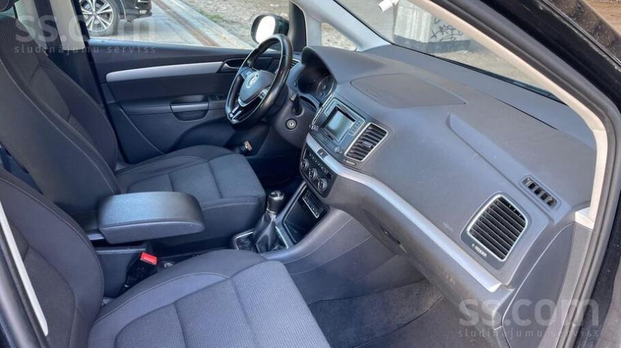 Melns Volkswagen Sharan 2015 Jūrmala, ar dzinēja tilpumu 2.00 L un nobraukumu 392 tūkst. km par 8700 €, foto 9 vietnē AUTOMOTO.COM.LV