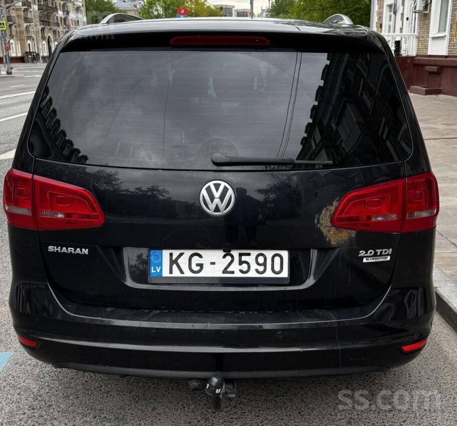 Black Volkswagen Sharan 2015 in Riga, with an engine capacity of 2.00 L and mileage of 0 thousand km for 8500 €, photo 9 on AUTOMOTO.COM.LV