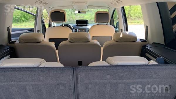 Black Volkswagen Sharan 2015 in Riga, with an engine capacity of 2.00 L and mileage of 0 thousand km for 8500 €, photo 9 on AUTOMOTO.COM.LV