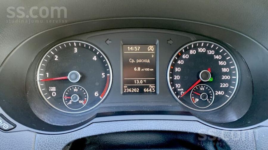 Black Volkswagen Sharan 2015 in Riga, with an engine capacity of 2.00 L and mileage of 0 thousand km for 8500 €, photo 30 on AUTOMOTO.COM.LV