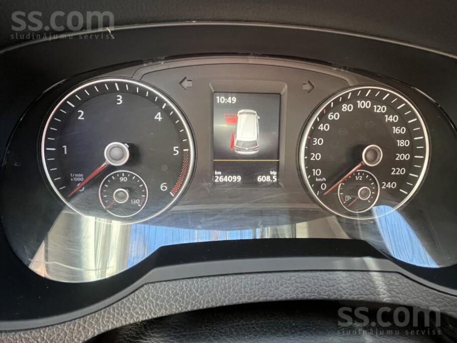 Black Volkswagen Sharan 2015 in Riga, with an engine capacity of 2.00 L and mileage of 264 thousand km for 10400 €, photo 6 on AUTOMOTO.COM.LV