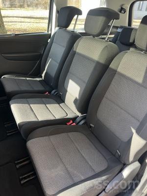 Black Volkswagen Sharan 2015 in Riga, with an engine capacity of 2.00 L and mileage of 264 thousand km for 10400 €, photo 9 on AUTOMOTO.COM.LV