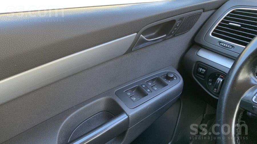Black Volkswagen Sharan 2015 in Riga, with an engine capacity of 2.00 L and mileage of 257 thousand km for 7100 €, photo 15 on AUTOMOTO.COM.LV