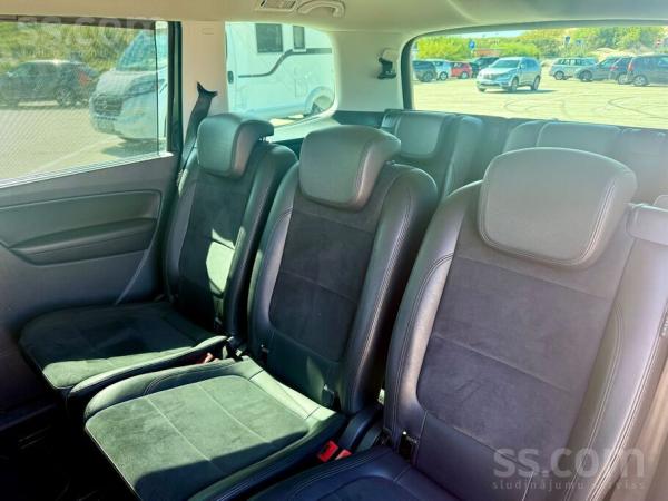 Black Volkswagen Sharan 2015 in Ventspils, with an engine capacity of 2.00 L and mileage of 273 thousand km for 9900 €, photo 4 on AUTOMOTO.COM.LV