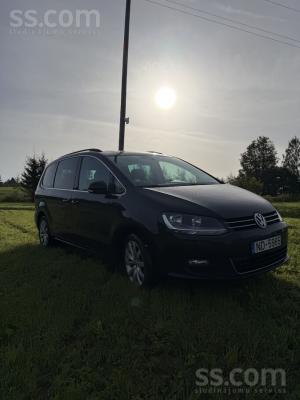 Melns Volkswagen Sharan 2015 Rīga, ar dzinēja tilpumu 2.00 L un nobraukumu 332 tūkst. km par 12000 €, foto  vietnē AUTOMOTO.COM.LV