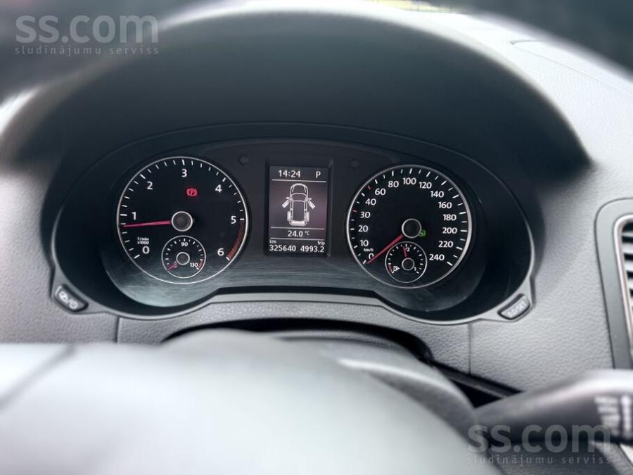 Melns Volkswagen Sharan 2015 Rīga, ar dzinēja tilpumu 2.00 L un nobraukumu 332 tūkst. km par 12000 €, foto 9 vietnē AUTOMOTO.COM.LV