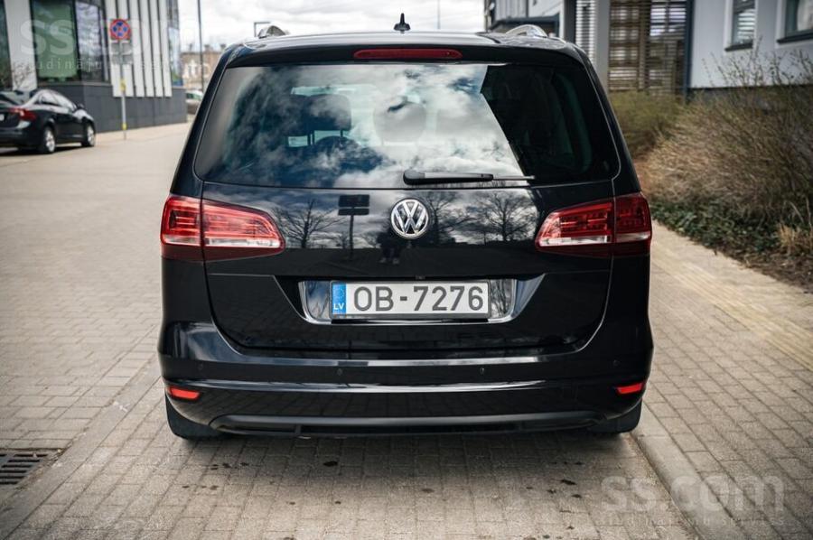 Melns Volkswagen Sharan 2016 Rīga, ar dzinēja tilpumu 2.00 L un nobraukumu 251 tūkst. km par 11990 €, foto 5 vietnē AUTOMOTO.COM.LV