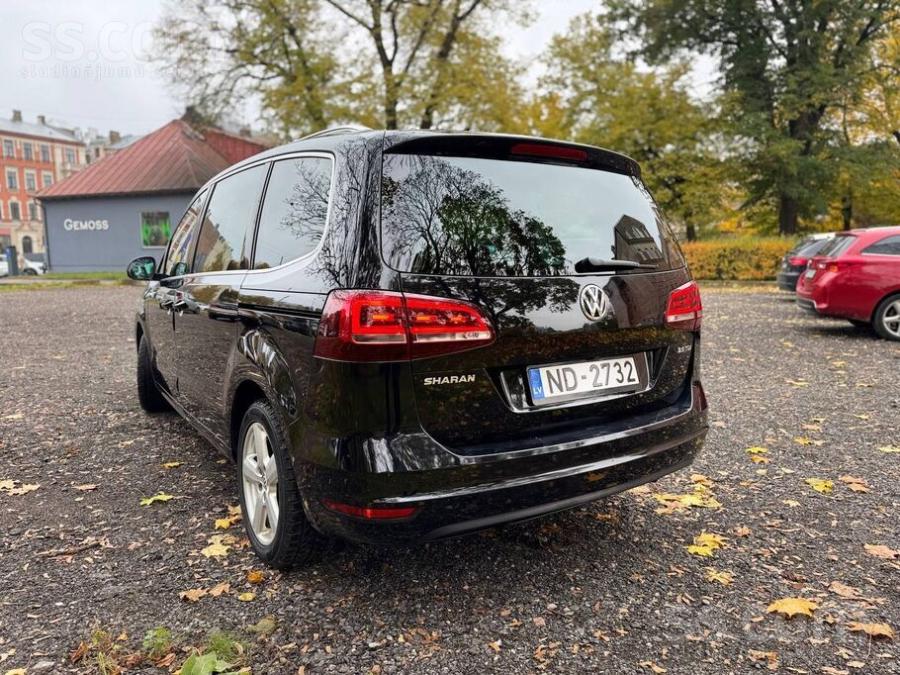 Melns Volkswagen Sharan 2016 Rīga, ar dzinēja tilpumu 2.00 L un nobraukumu 207 tūkst. km par 13850 €, foto 4 vietnē AUTOMOTO.COM.LV