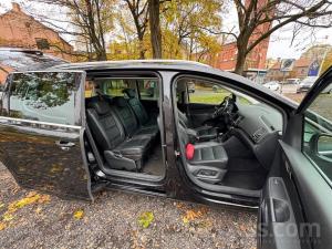 Melns Volkswagen Sharan 2016 Rīga, ar dzinēja tilpumu 2.00 L un nobraukumu 207 tūkst. km par 13850 €, foto 5 vietnē AUTOMOTO.COM.LV