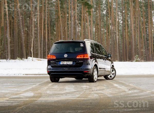 Black Volkswagen Sharan 2016 in Riga, with an engine capacity of 2.00 L and mileage of 206 thousand km for 12490 €, photo 6 on AUTOMOTO.COM.LV