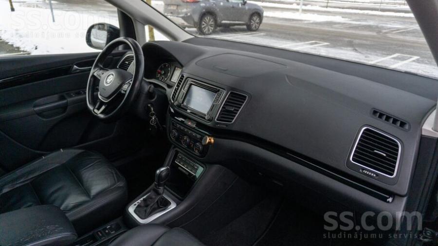 Melns Volkswagen Sharan 2016 Rīga, ar dzinēja tilpumu 2.00 L un nobraukumu 206 tūkst. km par 12490 €, foto 11 vietnē AUTOMOTO.COM.LV