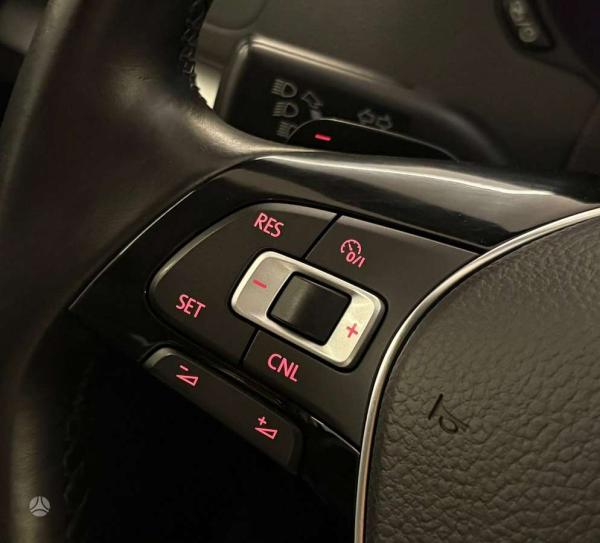 Black Volkswagen Sharan 2016 in Marijampole, with an engine capacity of 1.97 L and mileage of 230 thousand km for 11750 €, photo 6 on AUTOMOTO.COM.LV