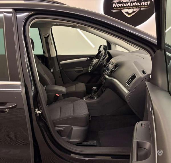 Black Volkswagen Sharan 2016 in Marijampole, with an engine capacity of 1.97 L and mileage of 230 thousand km for 11750 €, photo 10 on AUTOMOTO.COM.LV