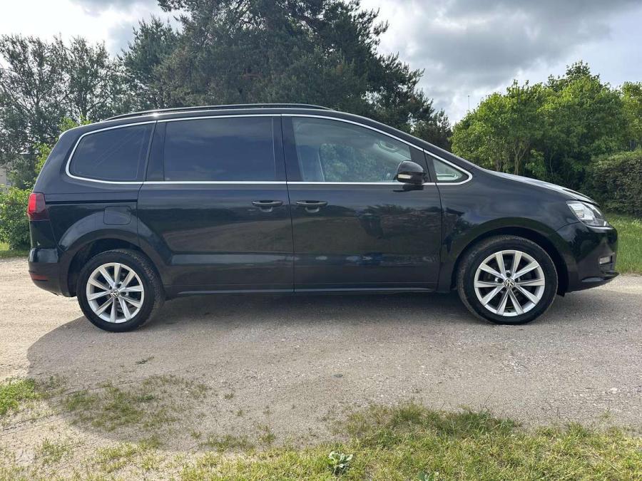 Melns Volkswagen Sharan 2016 Ukmergė, ar dzinēja tilpumu 2.00 L un nobraukumu 251 tūkst. km par 10200 €, foto 6 vietnē AUTOMOTO.COM.LV