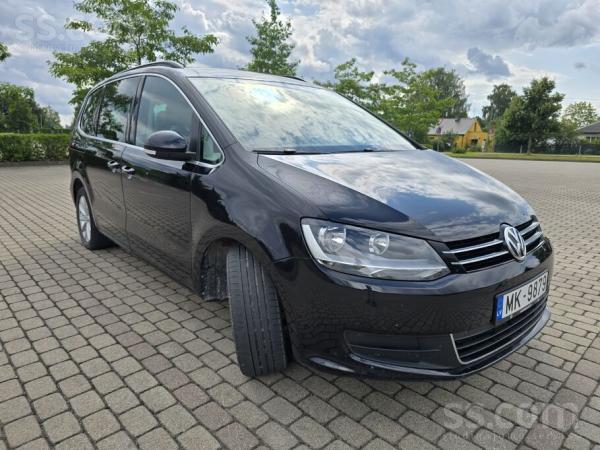 Melns Volkswagen Sharan 2016 Jelgava, ar dzinēja tilpumu 2.00 L un nobraukumu 211 tūkst. km par 10200 €, foto 2 vietnē AUTOMOTO.COM.LV