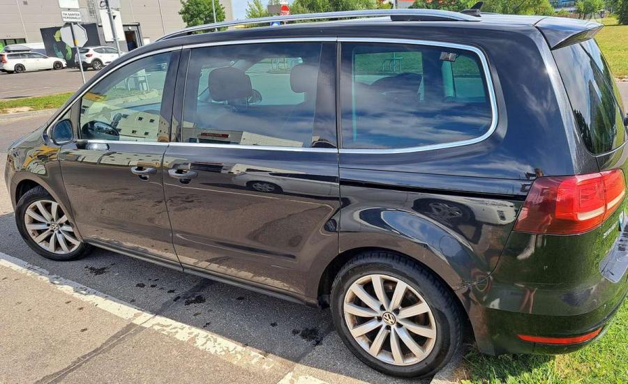 Melns Volkswagen Sharan 2016 Kauņa, ar dzinēja tilpumu 1.97 L un nobraukumu 568 tūkst. km par 8750 €, foto 7 vietnē AUTOMOTO.COM.LV