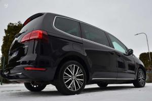 Black Volkswagen Sharan 2017 in Kaunas, with an engine capacity of 2.00 L and mileage of 259 thousand km for 11650 €, photo 8 on AUTOMOTO.COM.LV