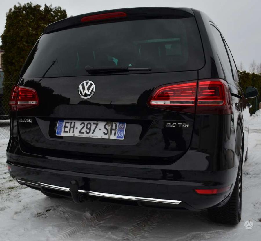 Black Volkswagen Sharan 2017 in Kaunas, with an engine capacity of 2.00 L and mileage of 259 thousand km for 11650 €, photo 18 on AUTOMOTO.COM.LV