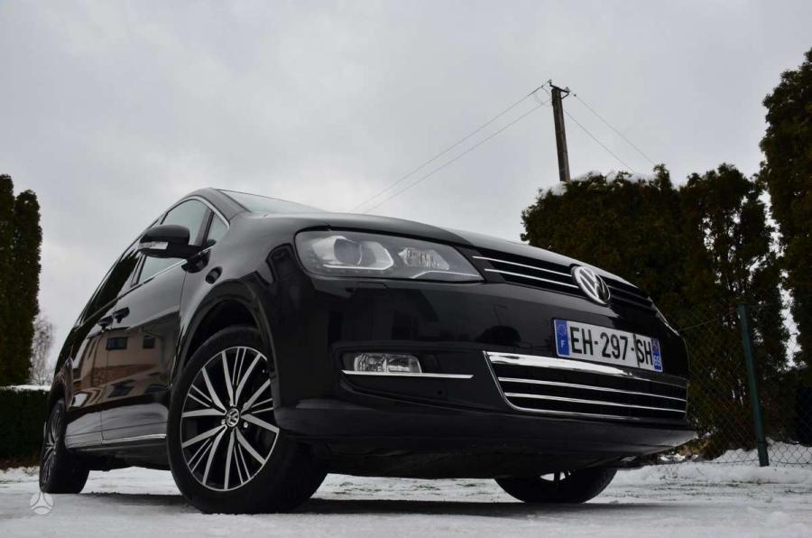 Black Volkswagen Sharan 2017 in Kaunas, with an engine capacity of 2.00 L and mileage of 259 thousand km for 11650 €, photo 20 on AUTOMOTO.COM.LV