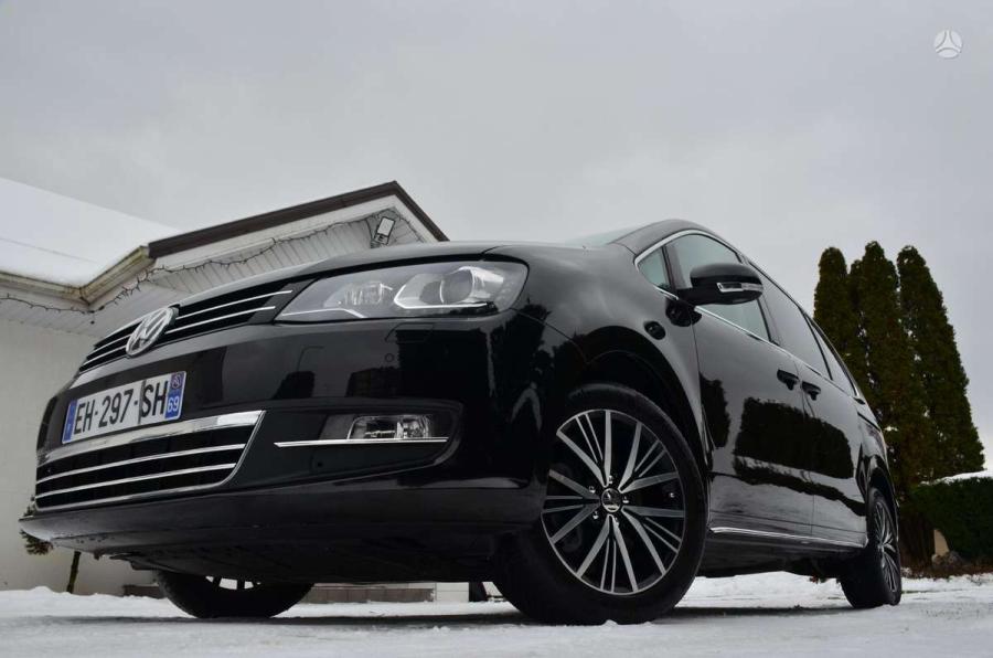 Black Volkswagen Sharan 2017 in Kaunas, with an engine capacity of 2.00 L and mileage of 259 thousand km for 11650 €, photo 32 on AUTOMOTO.COM.LV