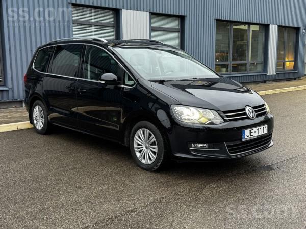 Melns Volkswagen Sharan 2017 Rīga, ar dzinēja tilpumu 2.00 L un nobraukumu 200 tūkst. km par 13895 €, foto 4 vietnē AUTOMOTO.COM.LV