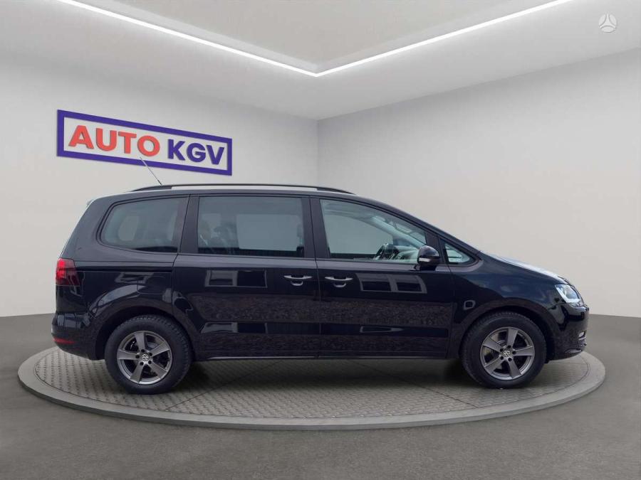 Melns Volkswagen Sharan 2017 Kauņa, ar dzinēja tilpumu 2.00 L un nobraukumu 271 tūkst. km par 12999 €, foto 7 vietnē AUTOMOTO.COM.LV