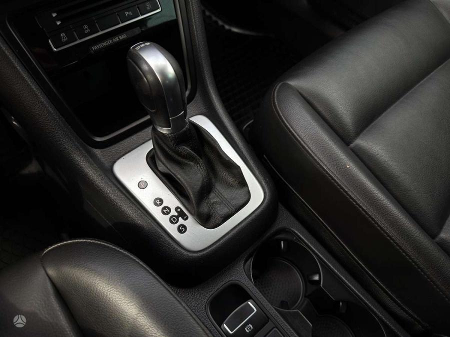 Melns Volkswagen Sharan 2017 Kauņa, ar dzinēja tilpumu 2.00 L un nobraukumu 271 tūkst. km par 12999 €, foto 16 vietnē AUTOMOTO.COM.LV