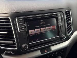 Melns Volkswagen Sharan 2017 Kauņa, ar dzinēja tilpumu 2.00 L un nobraukumu 271 tūkst. km par 12999 €, foto 18 vietnē AUTOMOTO.COM.LV
