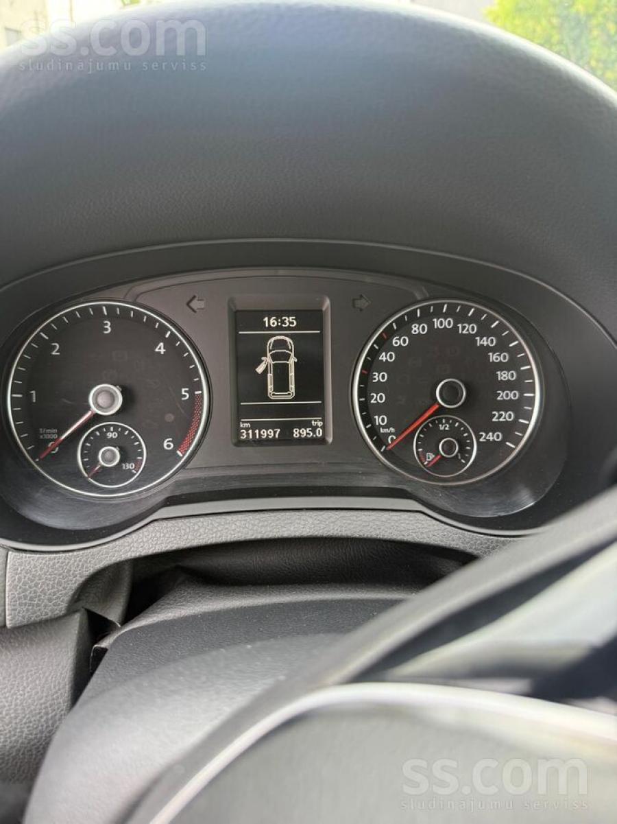 Melns Volkswagen Sharan 2017 Rīga, ar dzinēja tilpumu 2.00 L un nobraukumu 313 tūkst. km par 8900 €, foto 10 vietnē AUTOMOTO.COM.LV