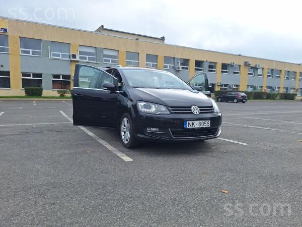 Melns Volkswagen Sharan 2017 Rīga, ar dzinēja tilpumu 2.00 L un nobraukumu 329 tūkst. km par 12200 €, foto 3 vietnē AUTOMOTO.COM.LV