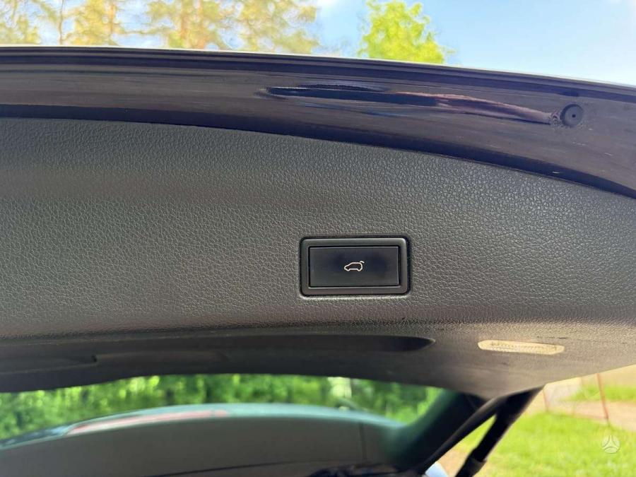 Melns Volkswagen Sharan 2018 Utena, ar dzinēja tilpumu 1.97 L un nobraukumu 294 tūkst. km par 11700 €, foto 18 vietnē AUTOMOTO.COM.LV