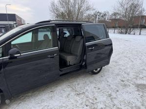 Black Volkswagen Sharan 2011 in Kaunas, with an engine capacity of 2.00 L and mileage of 267 thousand km for 4150 €, photo 12 on AUTOMOTO.COM.LV