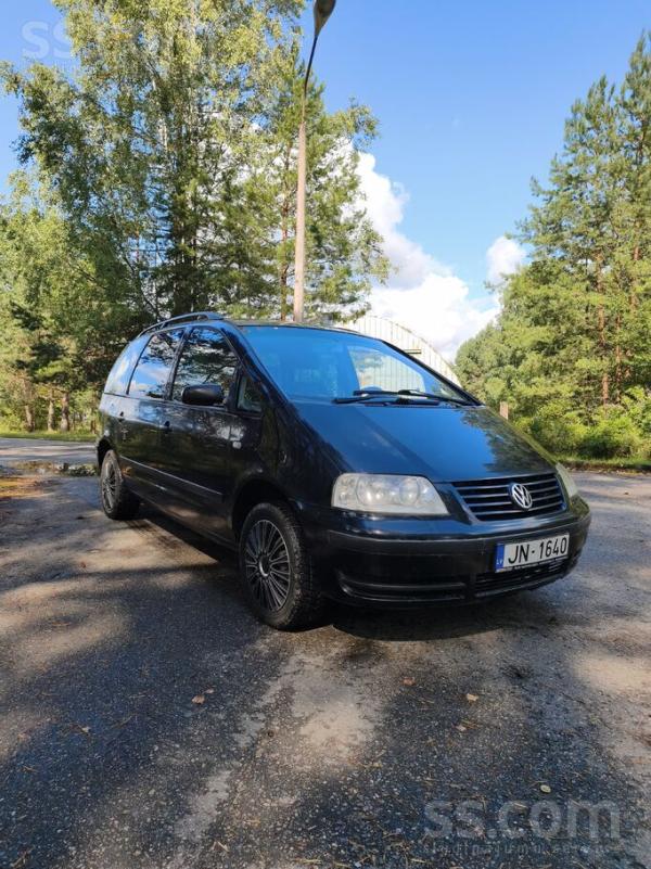 Черный Фольксваген Шаран 2001 в Краслава, объемом двигателя 1.90 л и пробегом 267 тыс. км за 1500 €, фото 2 на AUTOMOTO.COM.LV