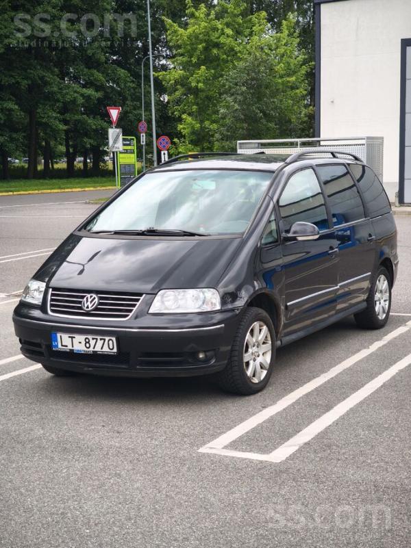 Black Volkswagen Sharan 2006 in Riga, with an engine capacity of 1.90 L and mileage of 289 thousand km for 1400 €, photo 1 on AUTOMOTO.COM.LV
