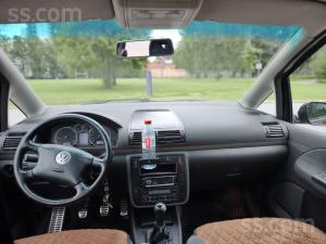 Melns Volkswagen Sharan 2006 Rīga, ar dzinēja tilpumu 1.90 L un nobraukumu 289 tūkst. km par 1400 €, foto 7 vietnē AUTOMOTO.COM.LV