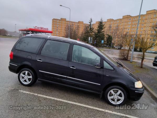 Melns Volkswagen Sharan 2007 Tartu, ar dzinēja tilpumu 1.80 L un nobraukumu 295 tūkst. km par 2950 €, foto 11 vietnē AUTOMOTO.COM.LV
