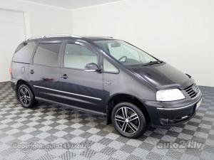 Черный Фольксваген Шаран 2008 в Таллин, объемом двигателя 2.00 л и пробегом 284 тыс. км за 1499 €, фото  на AUTOMOTO.COM.LV